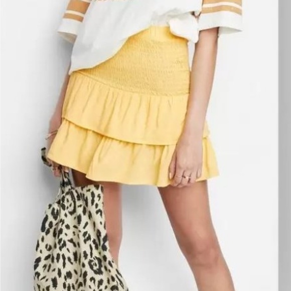 Ascot And Hart | Skirts | New Yellow Stretchy Flutter Tiered Skirt ...